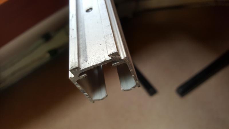 Alu-skinne til skydedør, 2000 mm - smedebutikken.dk